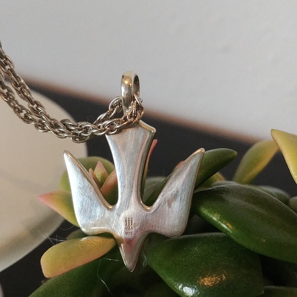 James Avery | Jewelry | Retired James Avery Descending Dove Pendant Htf ...